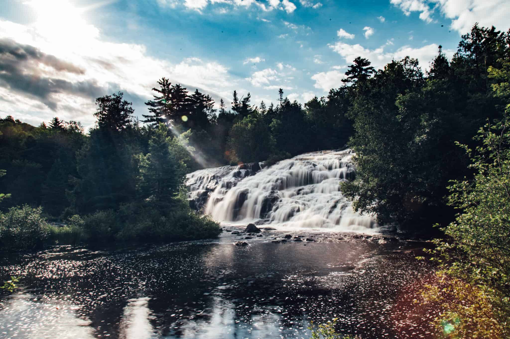 Ultimate Guide to Waterfalls in the Upper Peninsula (Listed by Region)